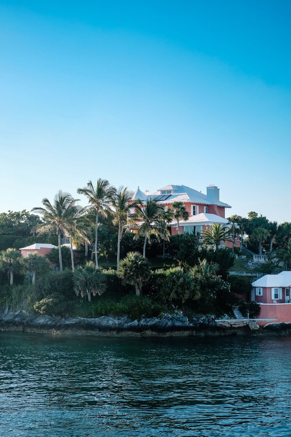 Bermuda on a Budget: How Much Does A Trip To Bermuda Cost?